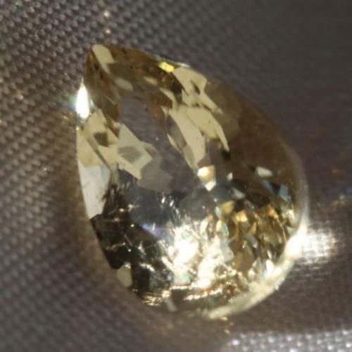 光の雫 スリランカ産 非加熱 シトリン ルース 0.63ct 6.7mm - 夕 光の雫 スリランカ産 非加熱 シトリン ルース 0.63ct 6.7mm - 夕