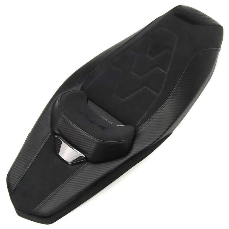 ホンダ PCX125/150/160(JF81/JF84/KF30/JK05/JK06/KF47)用 ヌバックレザー調＆カーボン調 カスタム シート完成品 黒刺繍ロゴ｜バイクパーツ・バイク用品・カー用